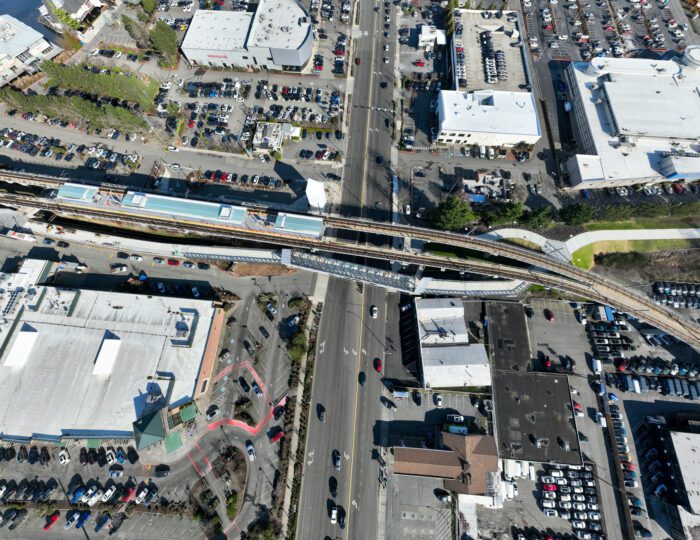 NE 8th Street Bridge - LMN Architects